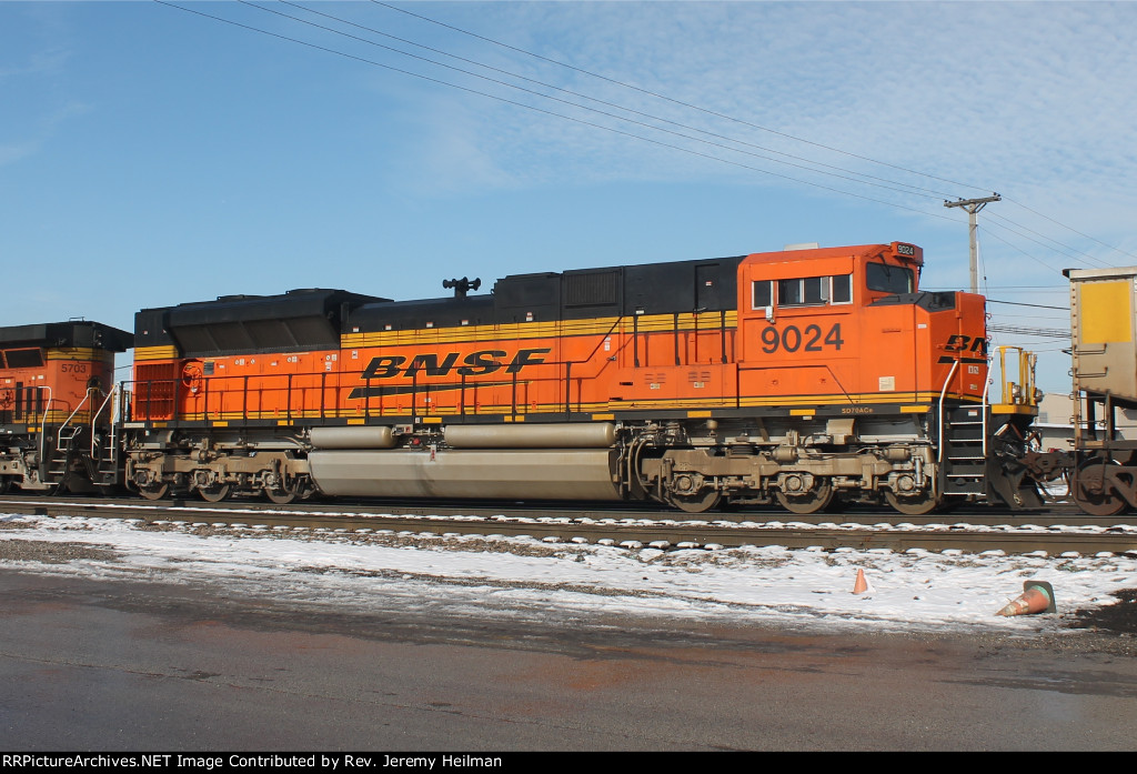 BNSF 9024 (3)